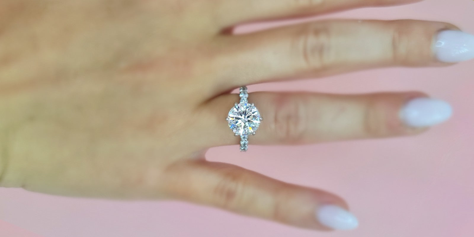 Round Cut Diamond On Hand